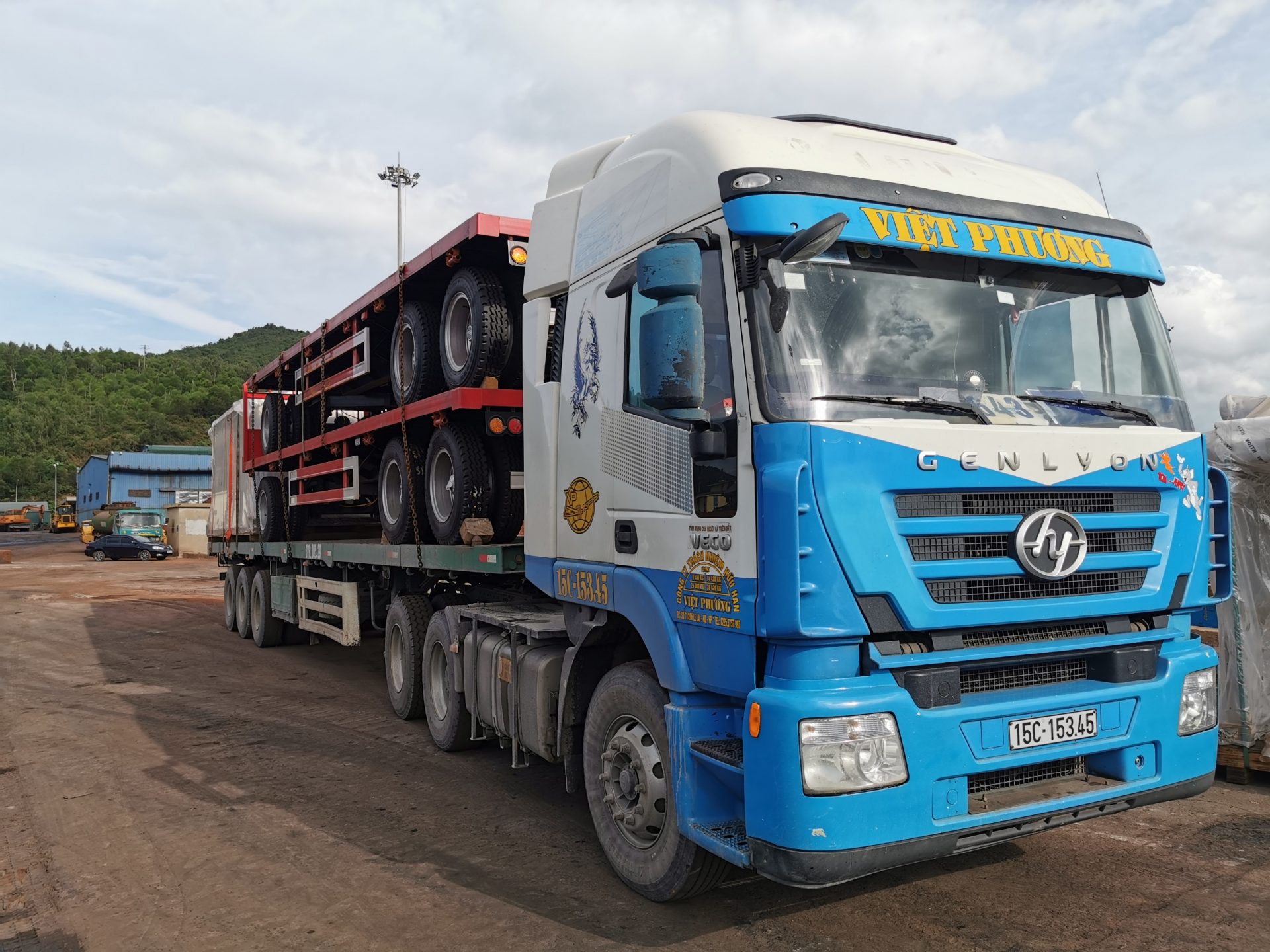 EQUIPMENT AT VUNG ANG PORT AND LAO BAO BORDER GATE